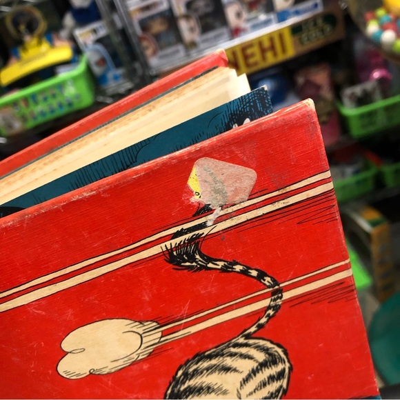 Dr. Seuss | Other | Vtg 955 Dr Seuss On Beyond Zebra Hardcover Book ...